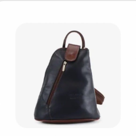 Vera Pelle | Bags | 0 Italian Leather Vera Pelle Navy Convertible ...